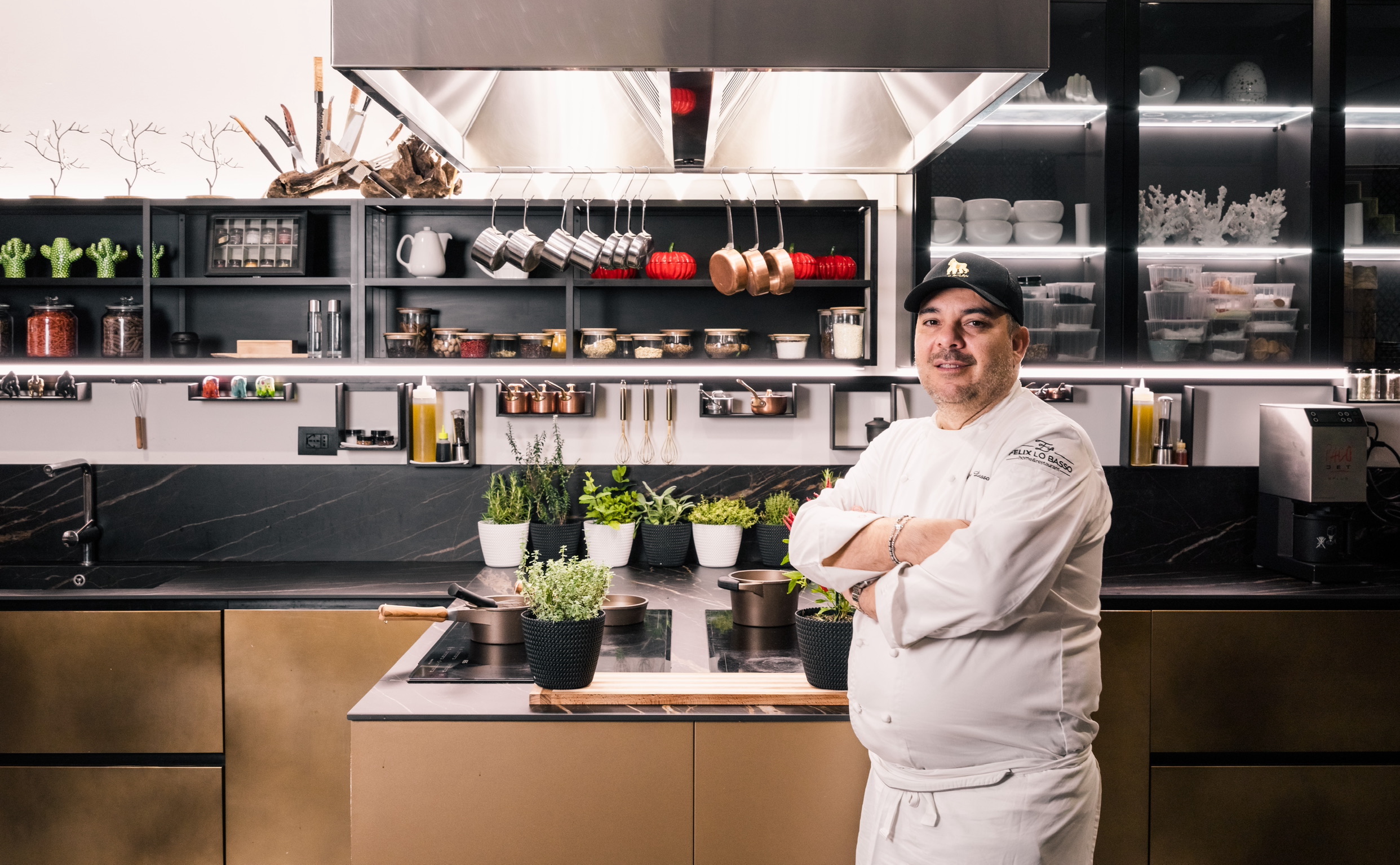 Felix Lo Basso, chef italian premiat Michelin, vine în România pentru ...